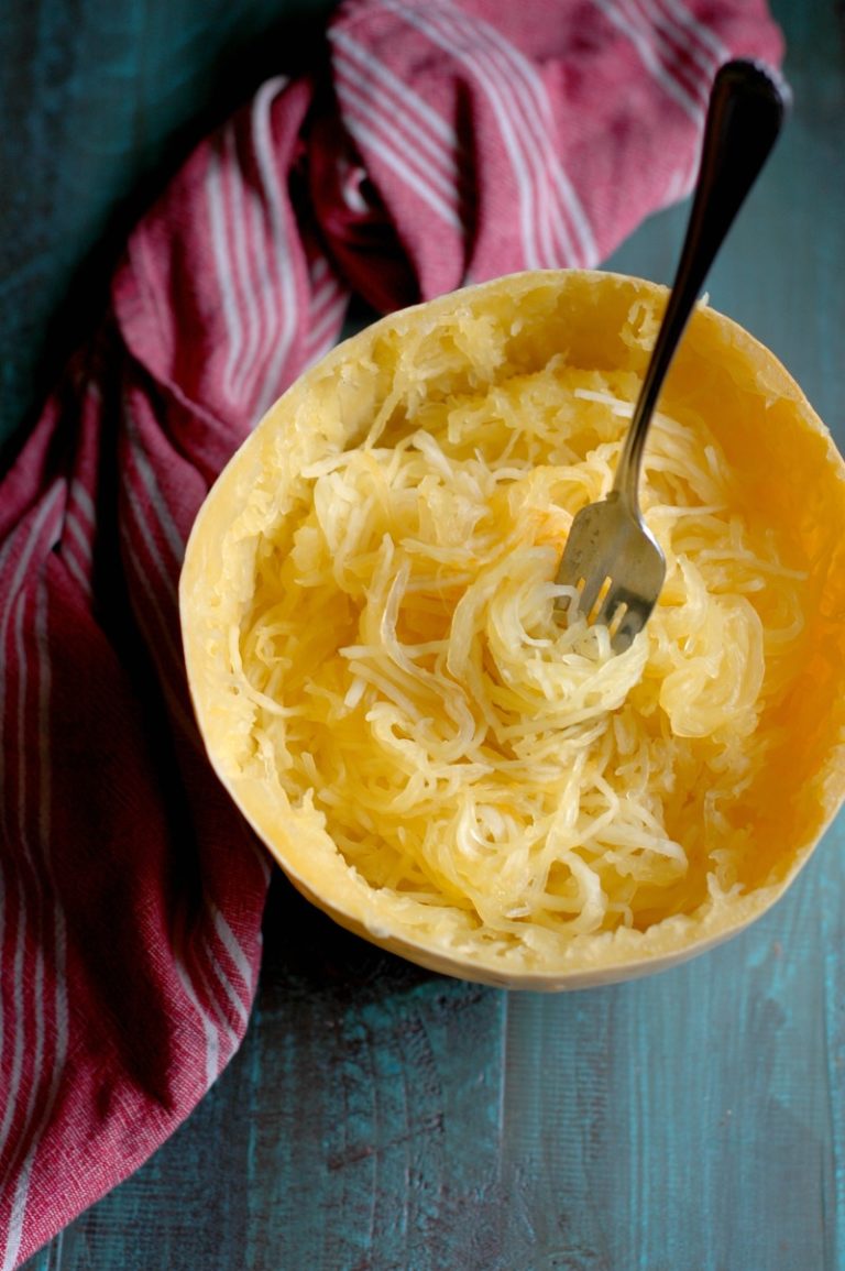How To Cook Spaghetti Squash in the Instant Pot or Oven PLUS 2 ...