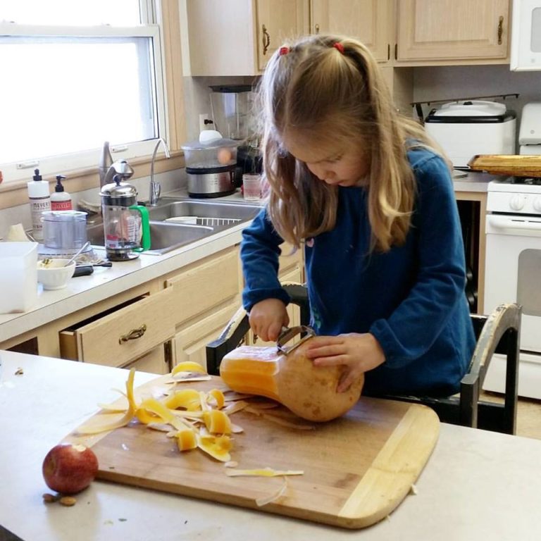 4 Steps To Mastering Safe Kitchen Skills With Kids PLUS! A Break Down ...